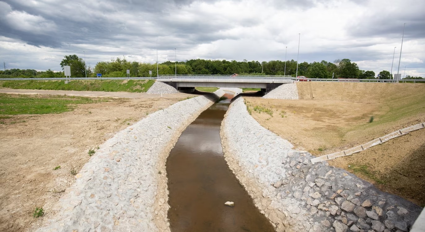 channel drain solutions | Trenching & Tunneling Services