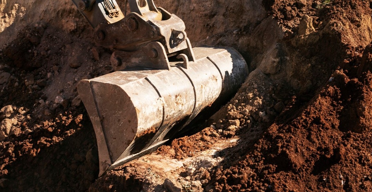 Sloping and Benching in Excavation: Safety Guide